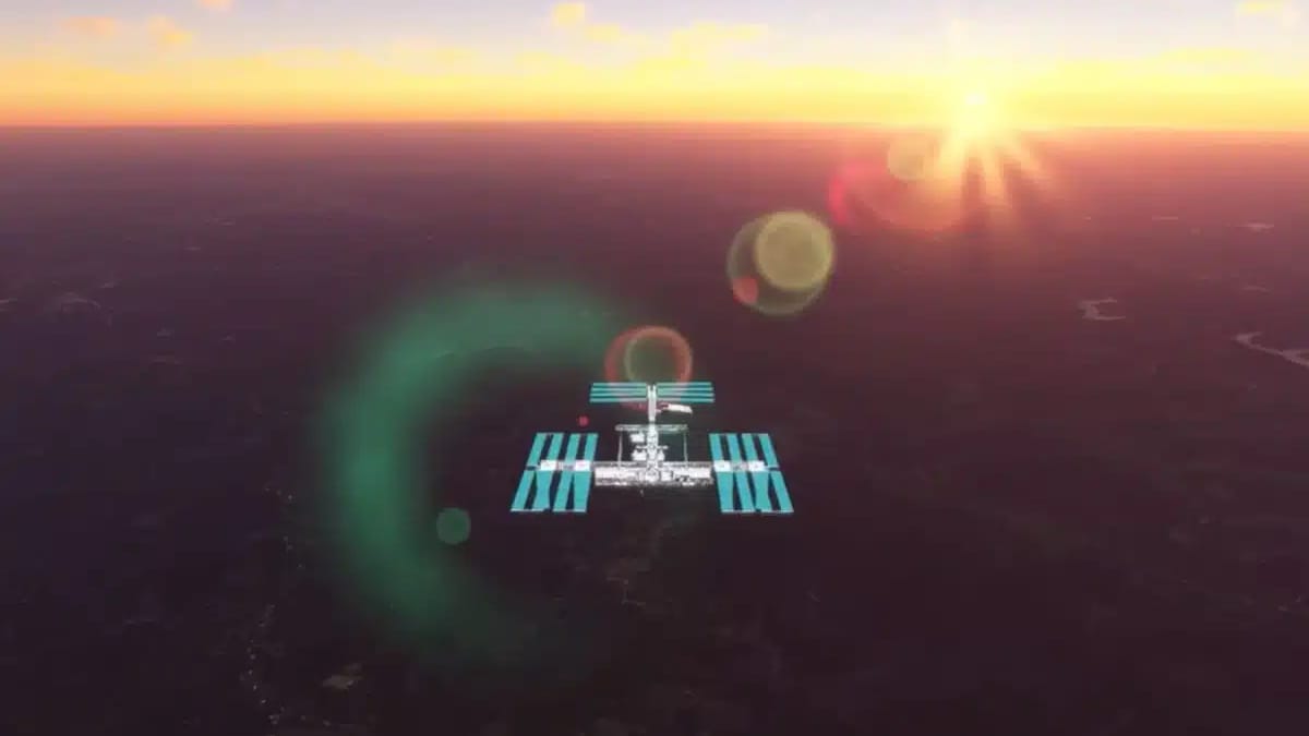 Video shows incredible speed of International Space Station as it ...